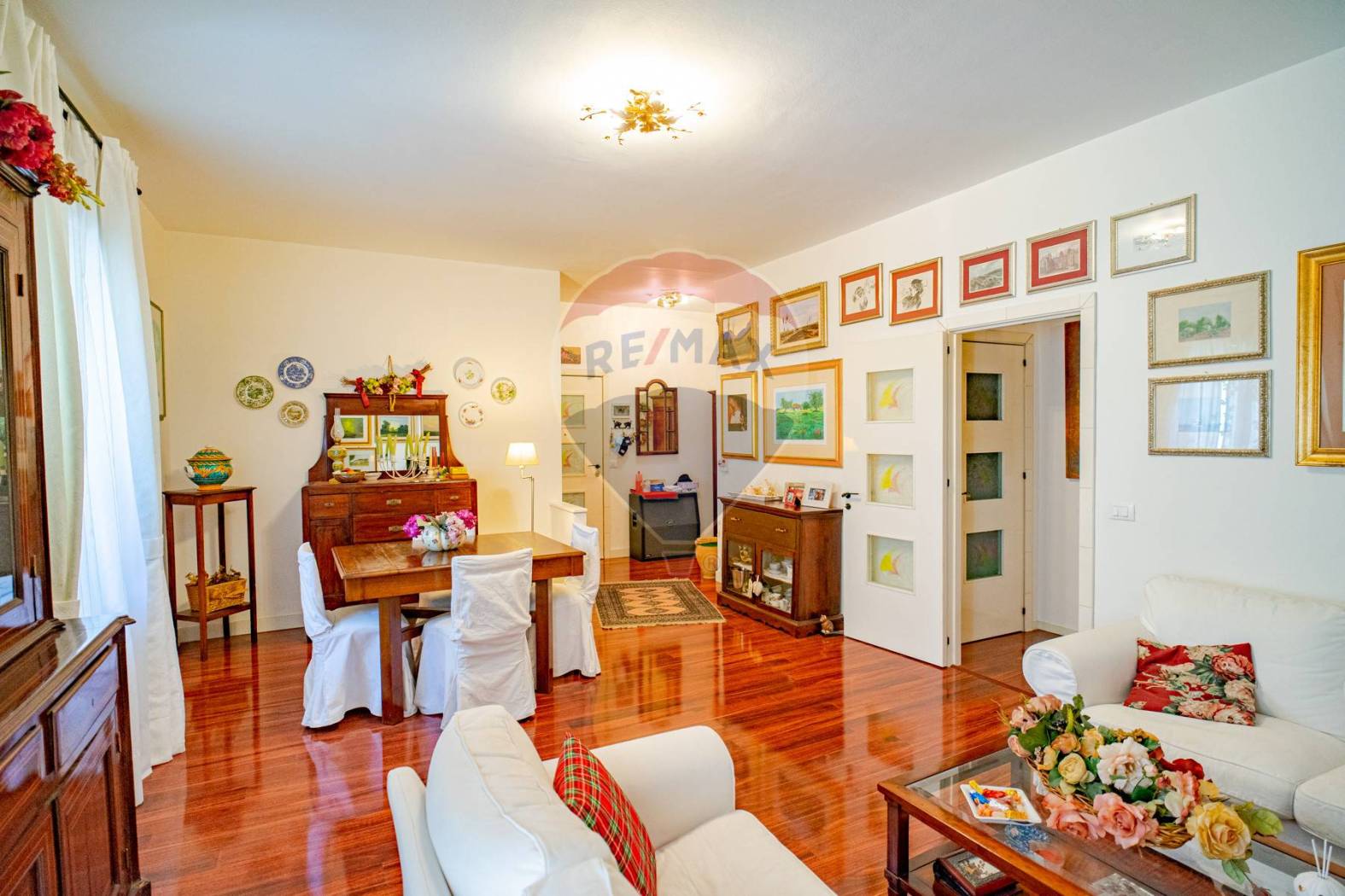 Quadrilocale corso Raffaello 6, Centro, Mascalucia