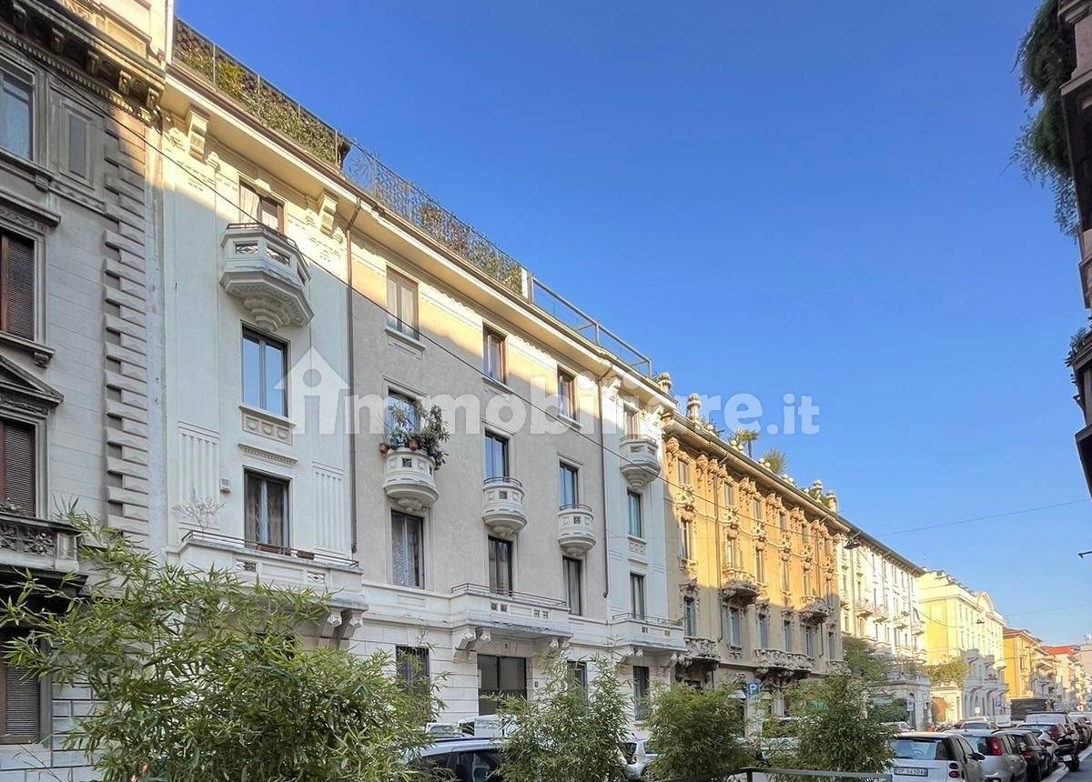 Locale commerciale in Vendita