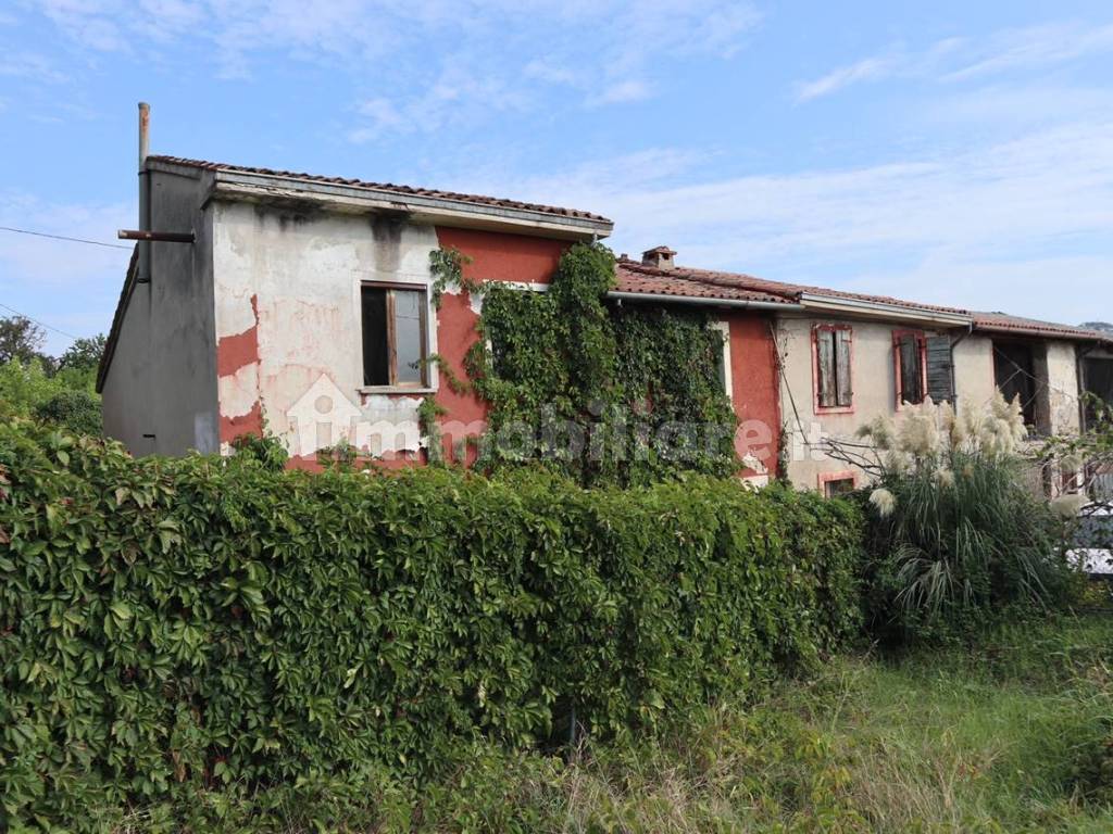 Vendita Rustico Colognola Ai Colli. Da ristrutturare, 170 m², rif ...