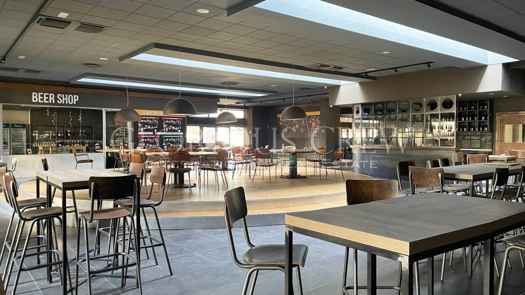 Locale commerciale in Vendita