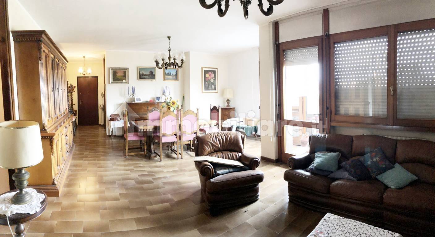 Trilocale viale Guglielmo Marconi, Centro, Borgomanero