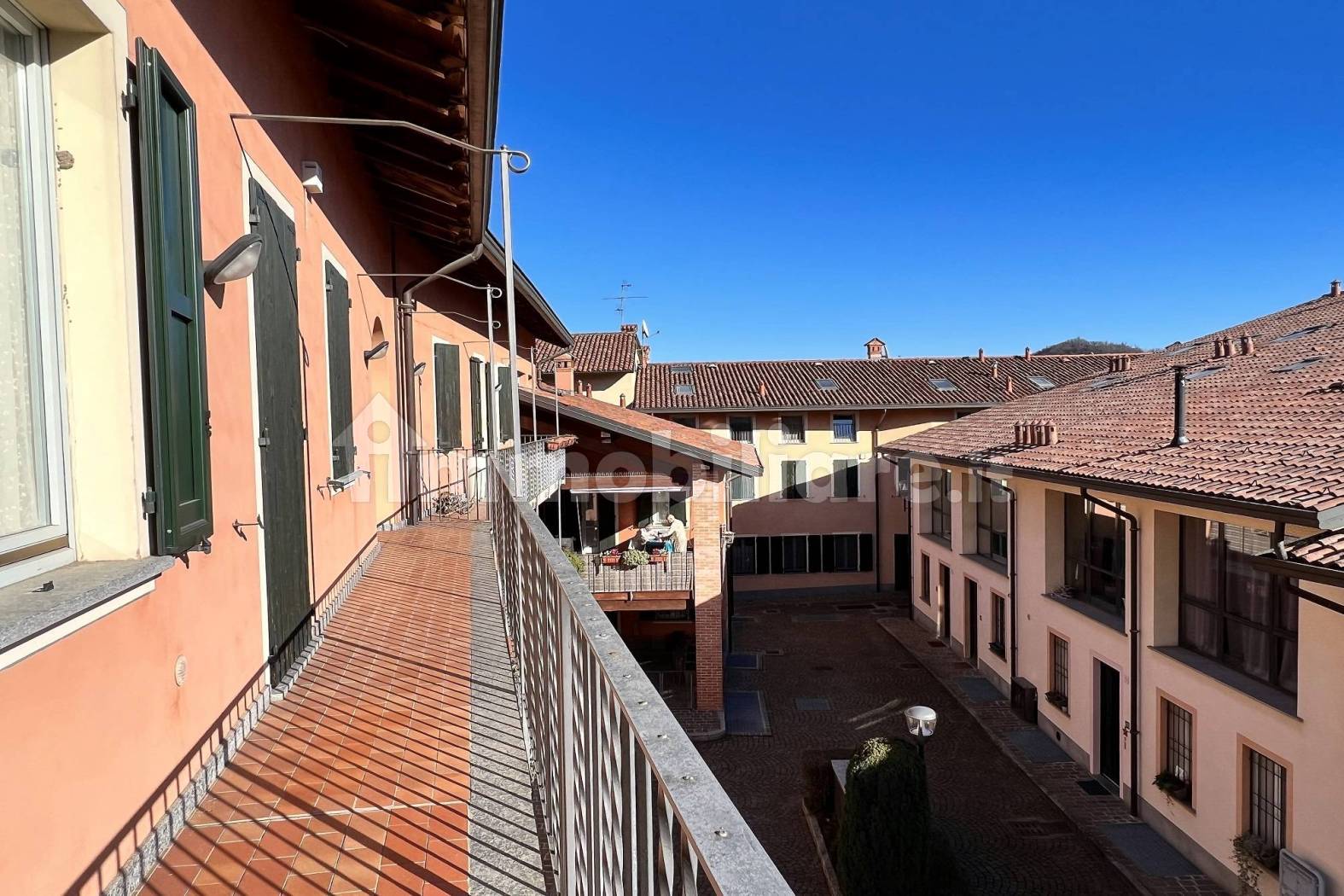 Trilocale via Garaversa 26, Centro, Imbersago