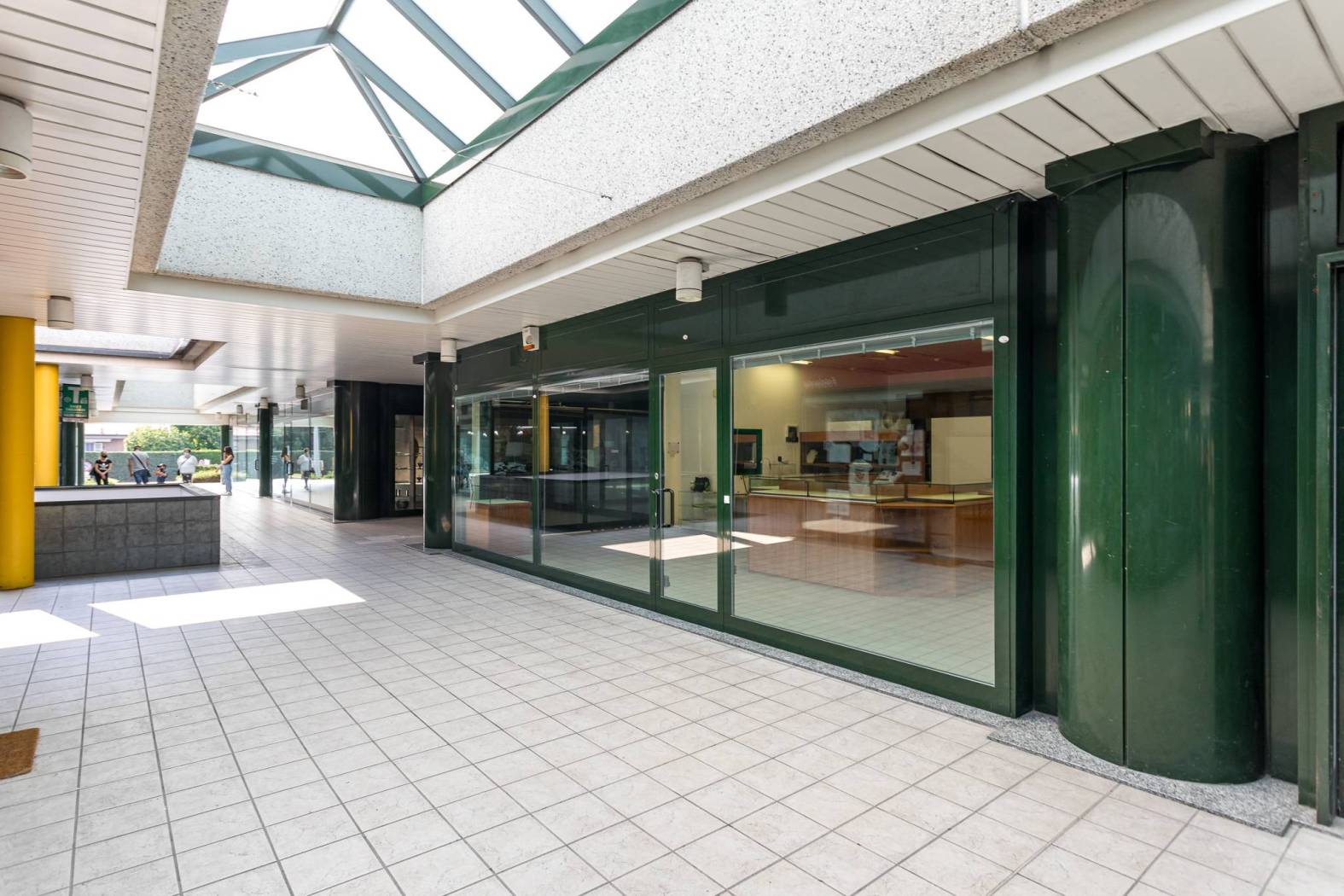 Locale commerciale in Vendita