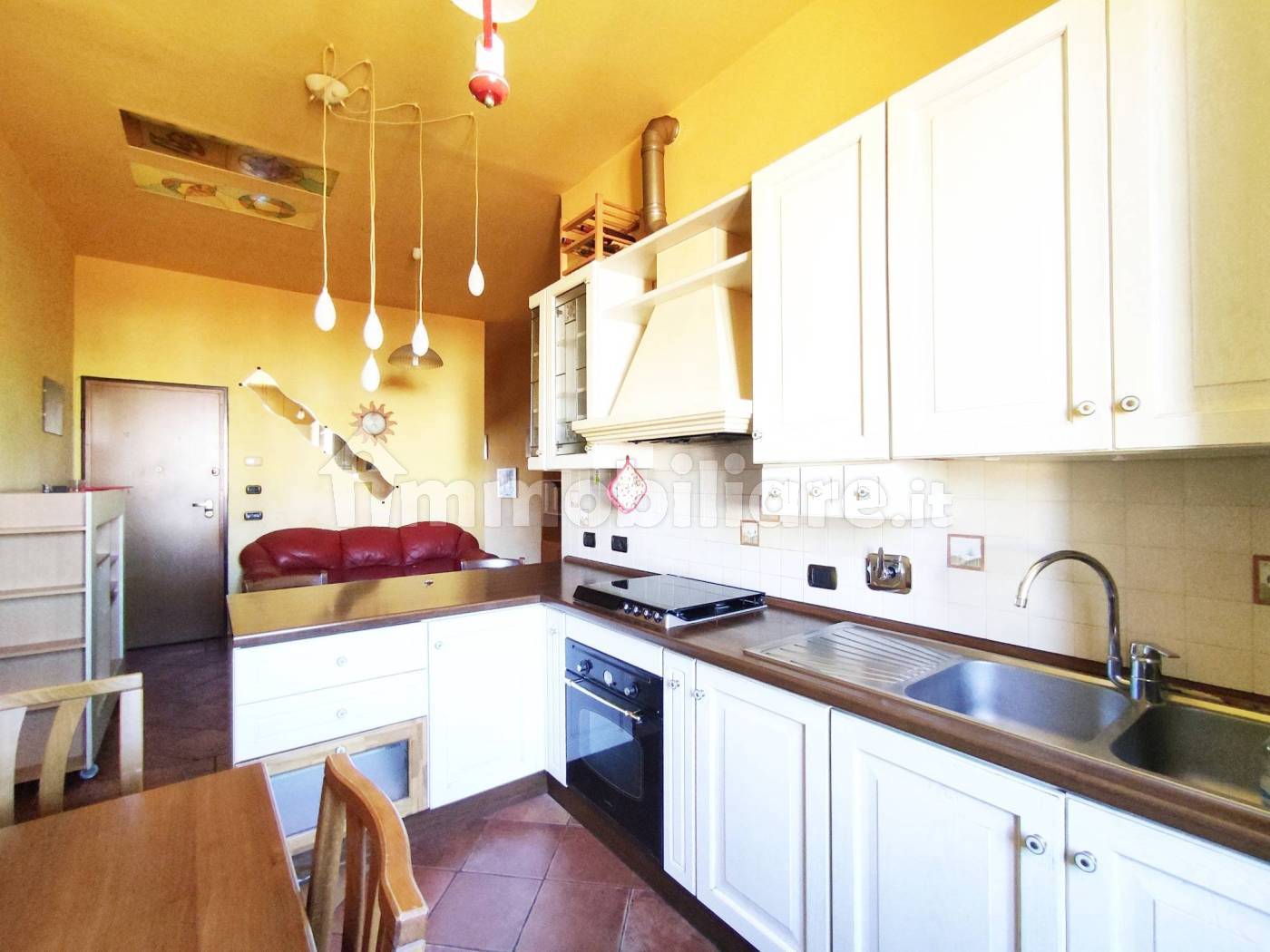 Trilocale via Porta al Borgo 25, Centro Storico, Pistoia