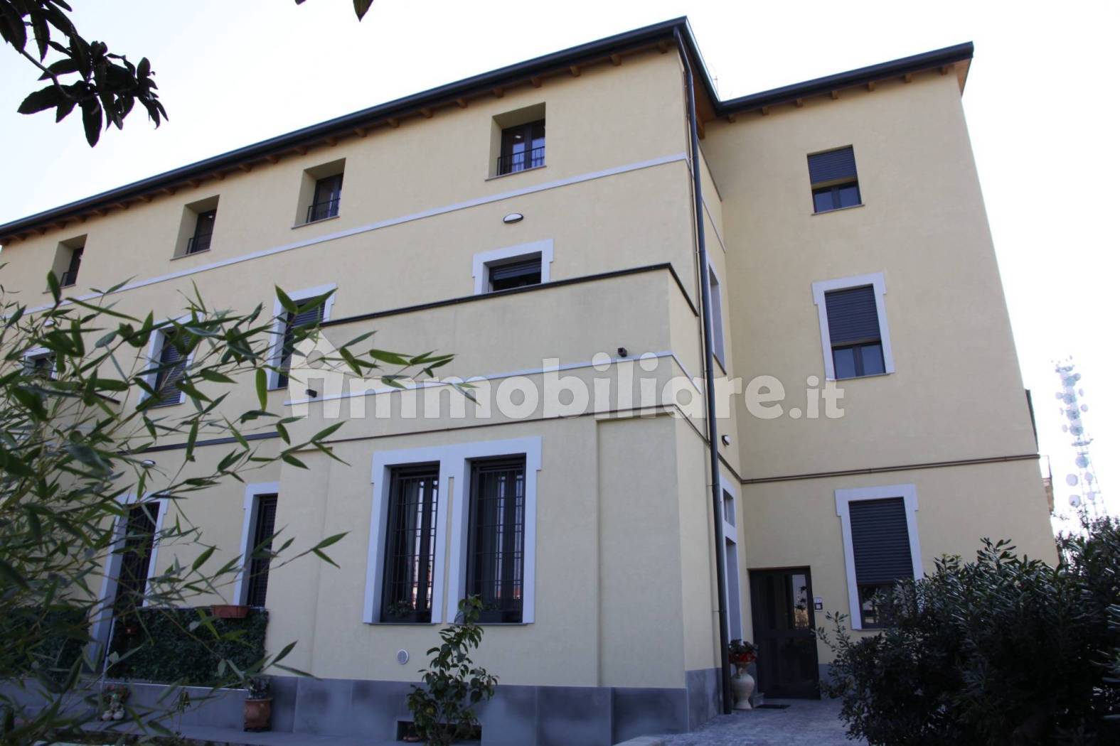 Trilocale piazza Emilio Alfieri 1, Bovisa, Milano