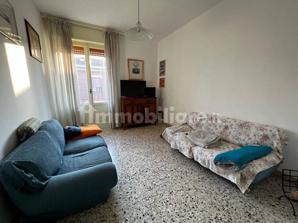 Vendita Appartamento Modena. Quadrilocale in via Gradisca. Buono stato ...