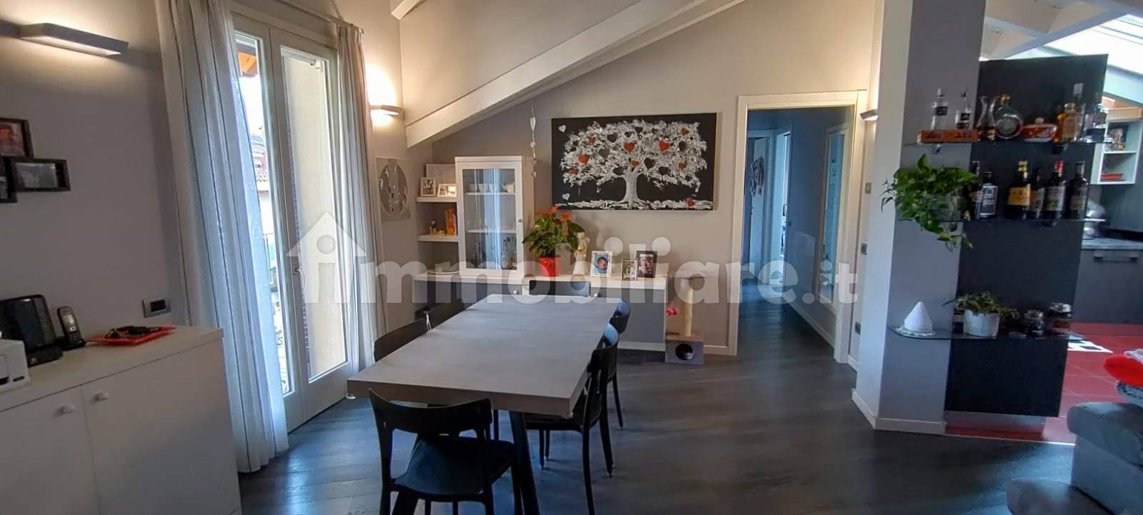 Trilocale secondo piano, Rovagnate, La Valletta Brianza