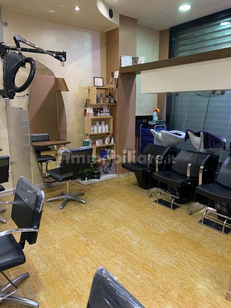 Parrucchiere - Barbiere in Vendita