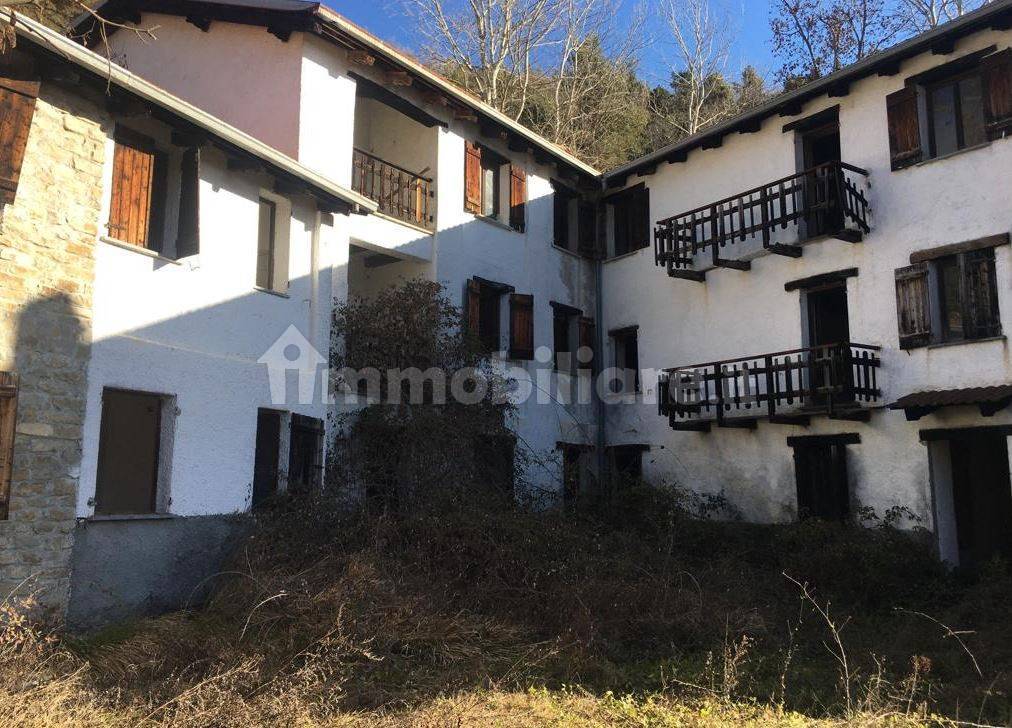 Asta per appartamento, via Rej Bosia