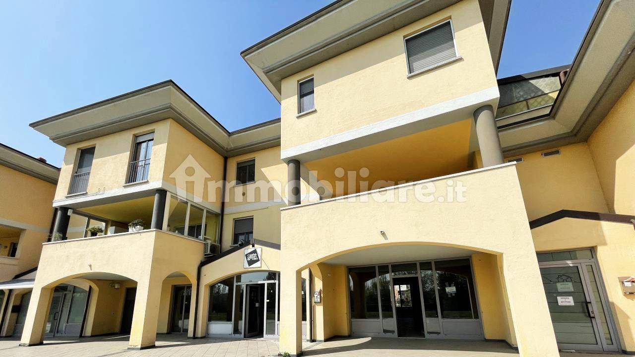 Negozio - Locale commerciale in Vendita