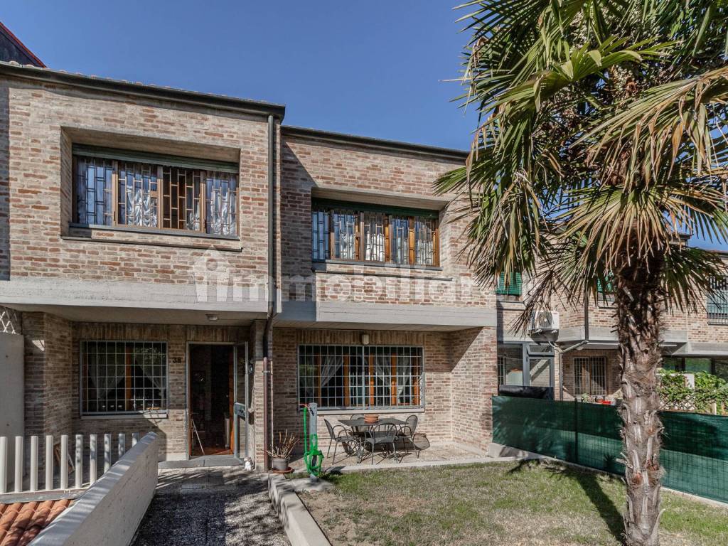 Vendita Villa a schiera Casalecchio di Reno. Buono stato, posto auto ...