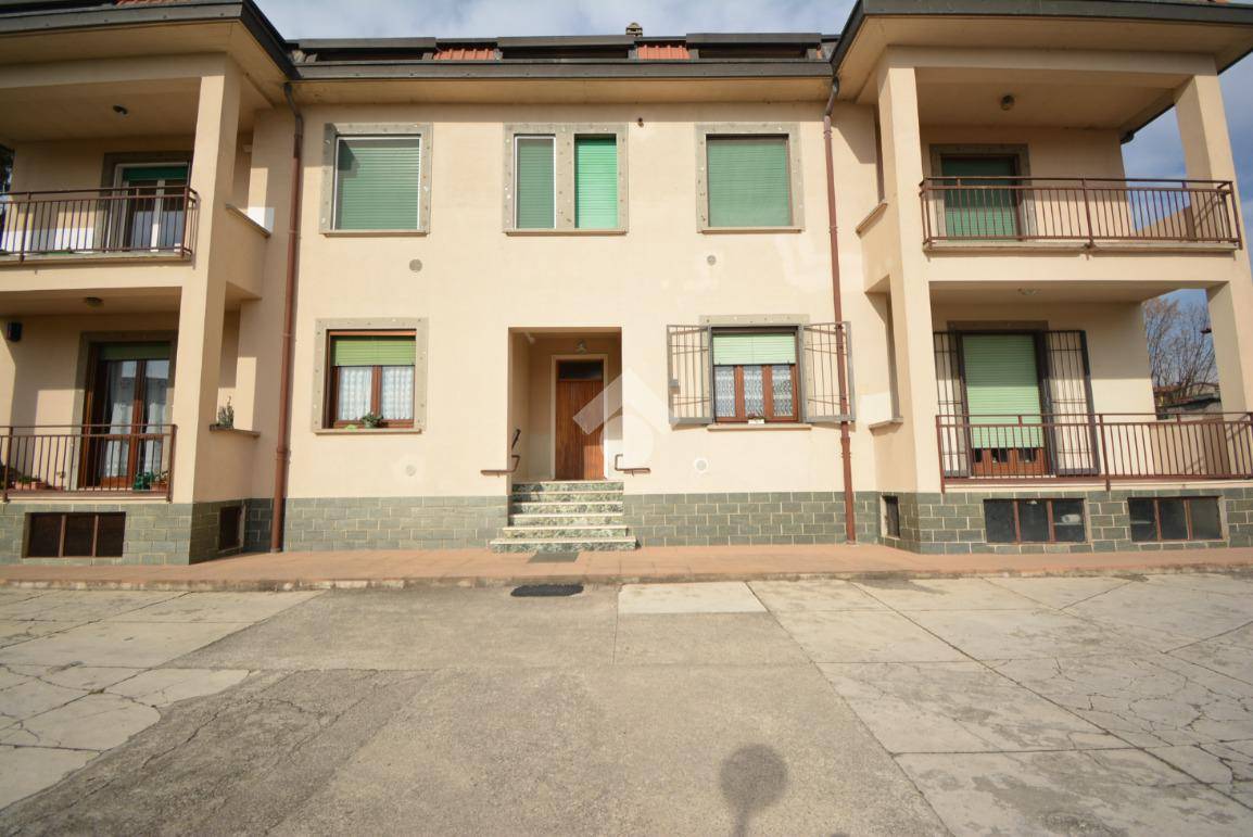 Trilocale via San Gervasio 10, Grignano, Brembate