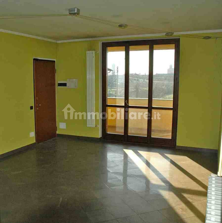 Trilocale via Roma, 30, Inverno, Inverno e Monteleone