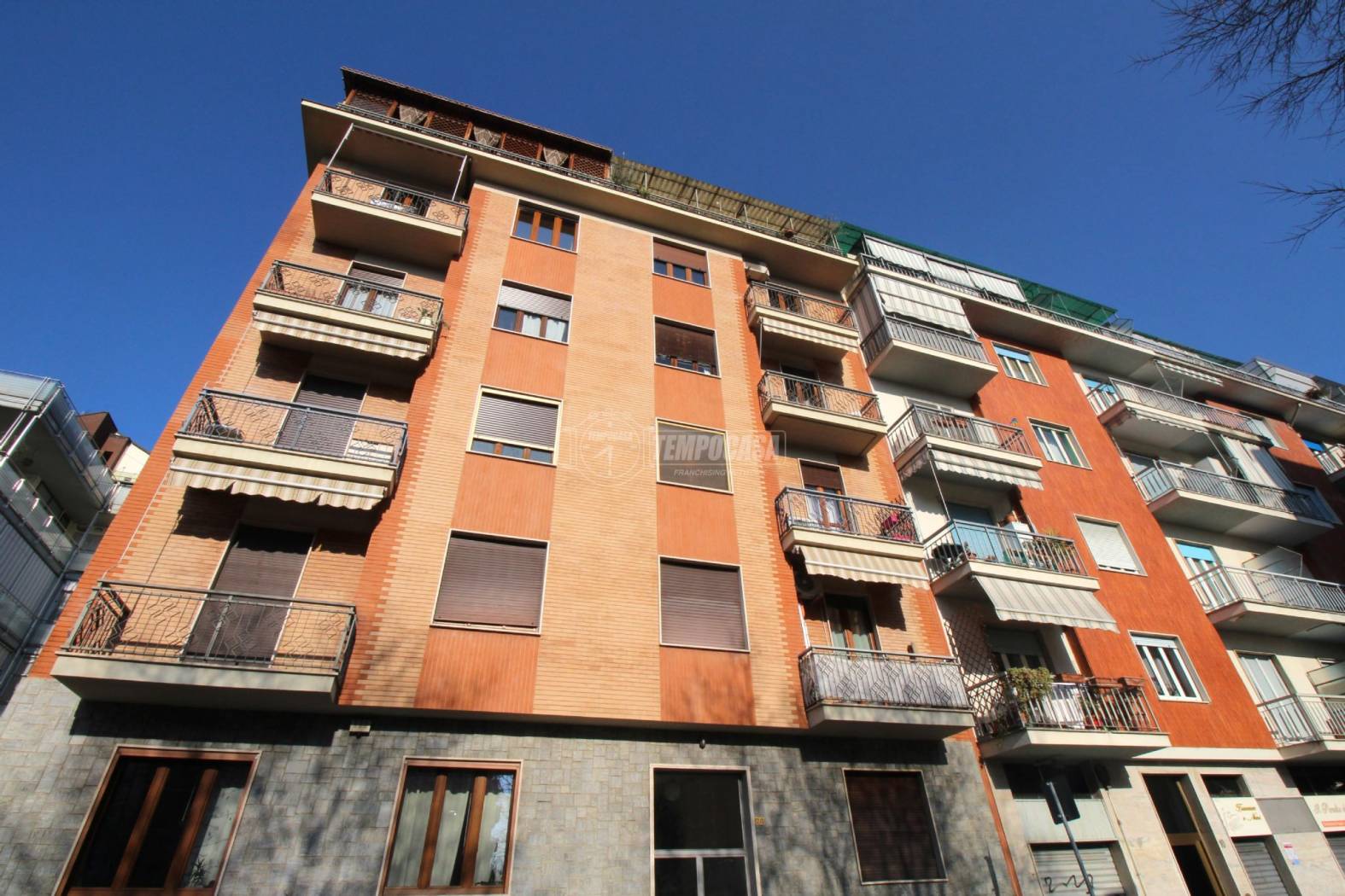 Locale commerciale in Vendita