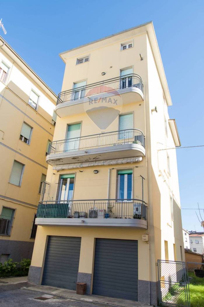 Appartamento buono stato, primo piano, Viale del Lavoro, Jesi