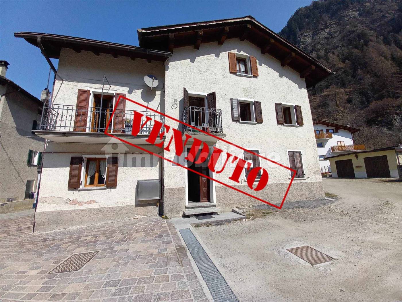 Bilocale via Corti 18, Centro, Campodolcino