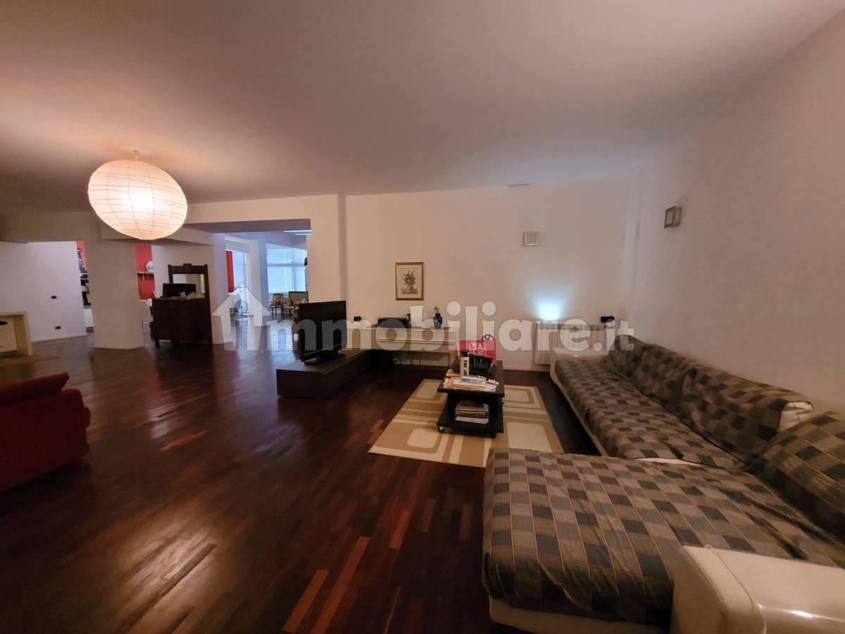 Quadrilocale via grottasanta 1, Grottasanta - Tunisi, Siracusa