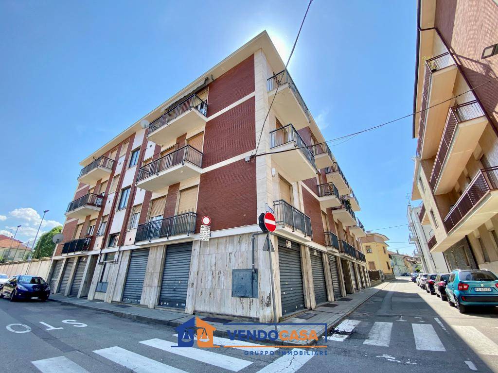 Trilocale via Renato Vuillermin 2, Corso Langhe, Moretta, Corso Cortemilia, Alba