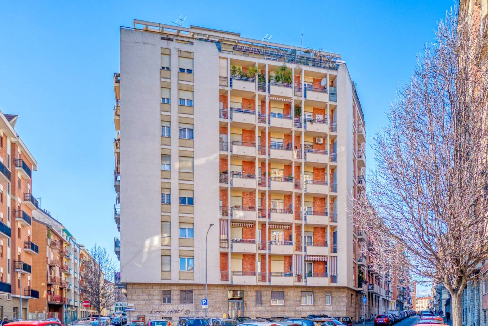 Trilocale via Lodi 16, Aurora, Torino