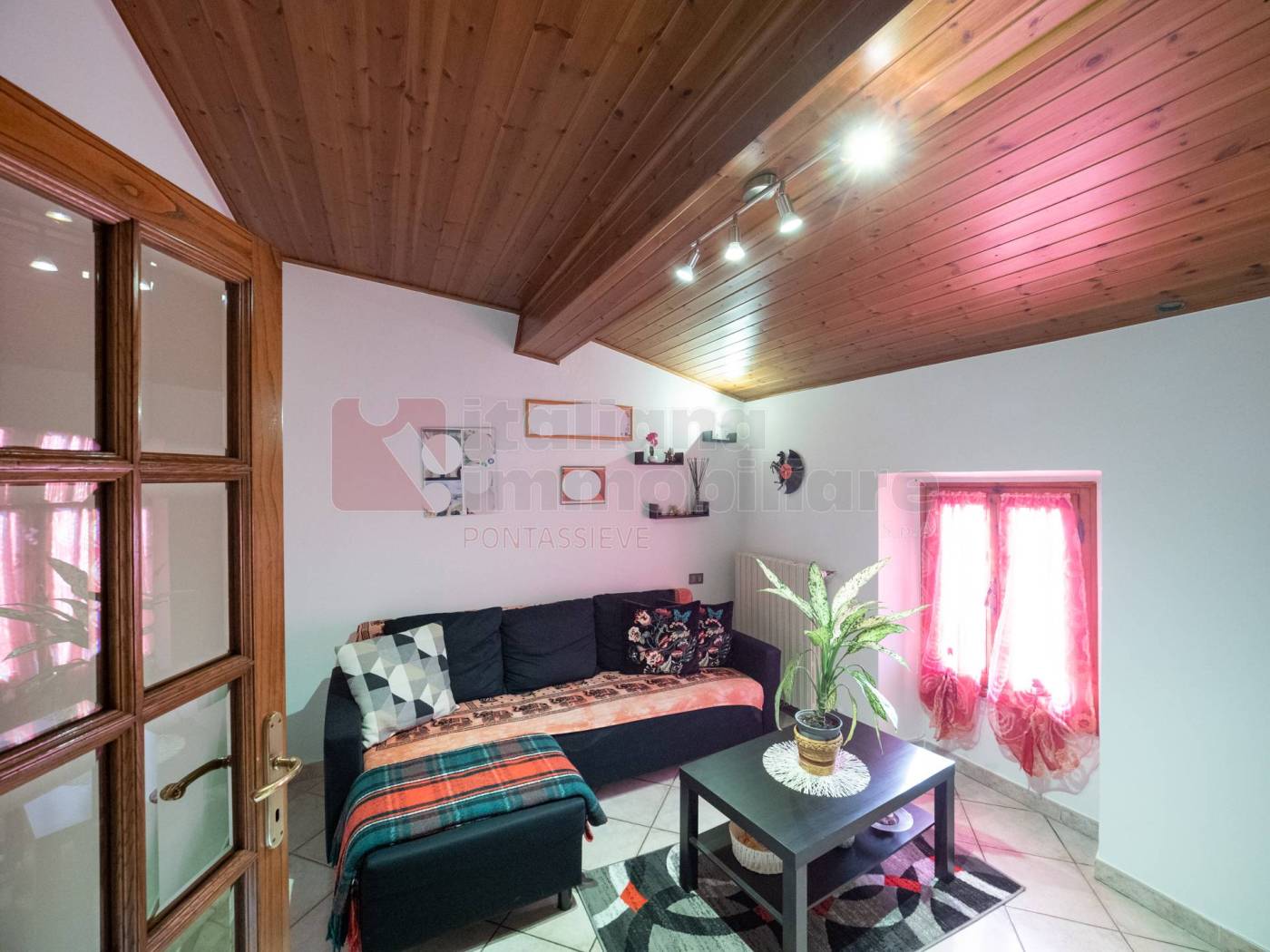 Quadrilocale piazza Ghiberti, Centro, Pelago