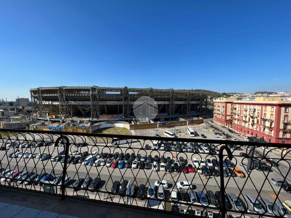 Quadrilocale via Giambattista Marino 13, Fuorigrotta, Napoli