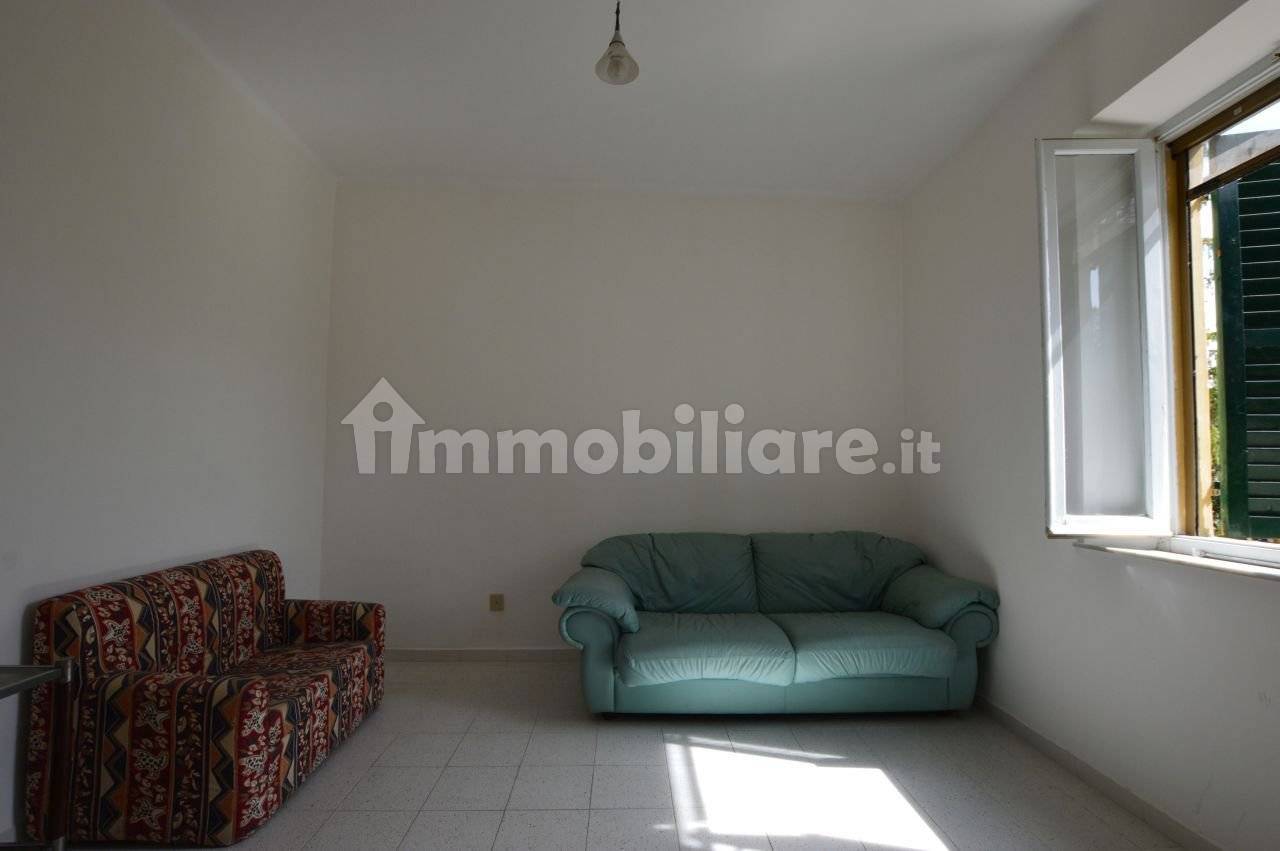 Appartamento via Antonio Gramsci, San Pietro Martire - Erbarella, Jesi