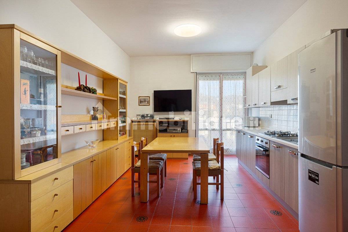 Appartamento via Vittorio Veneto 61, Centro, Arona