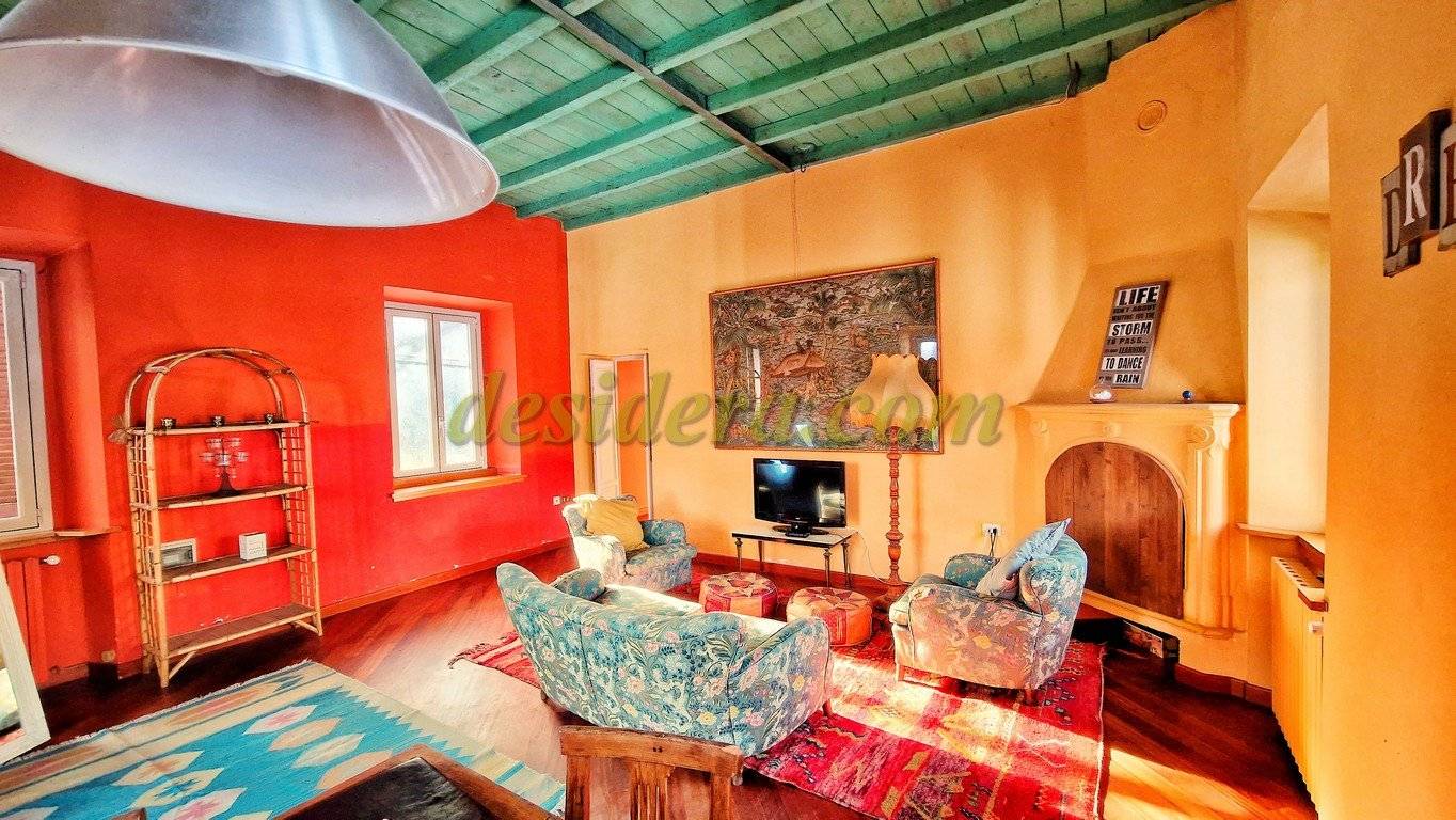 Trilocale via Vigevano 24, Centro, Castelletto Sopra Ticino