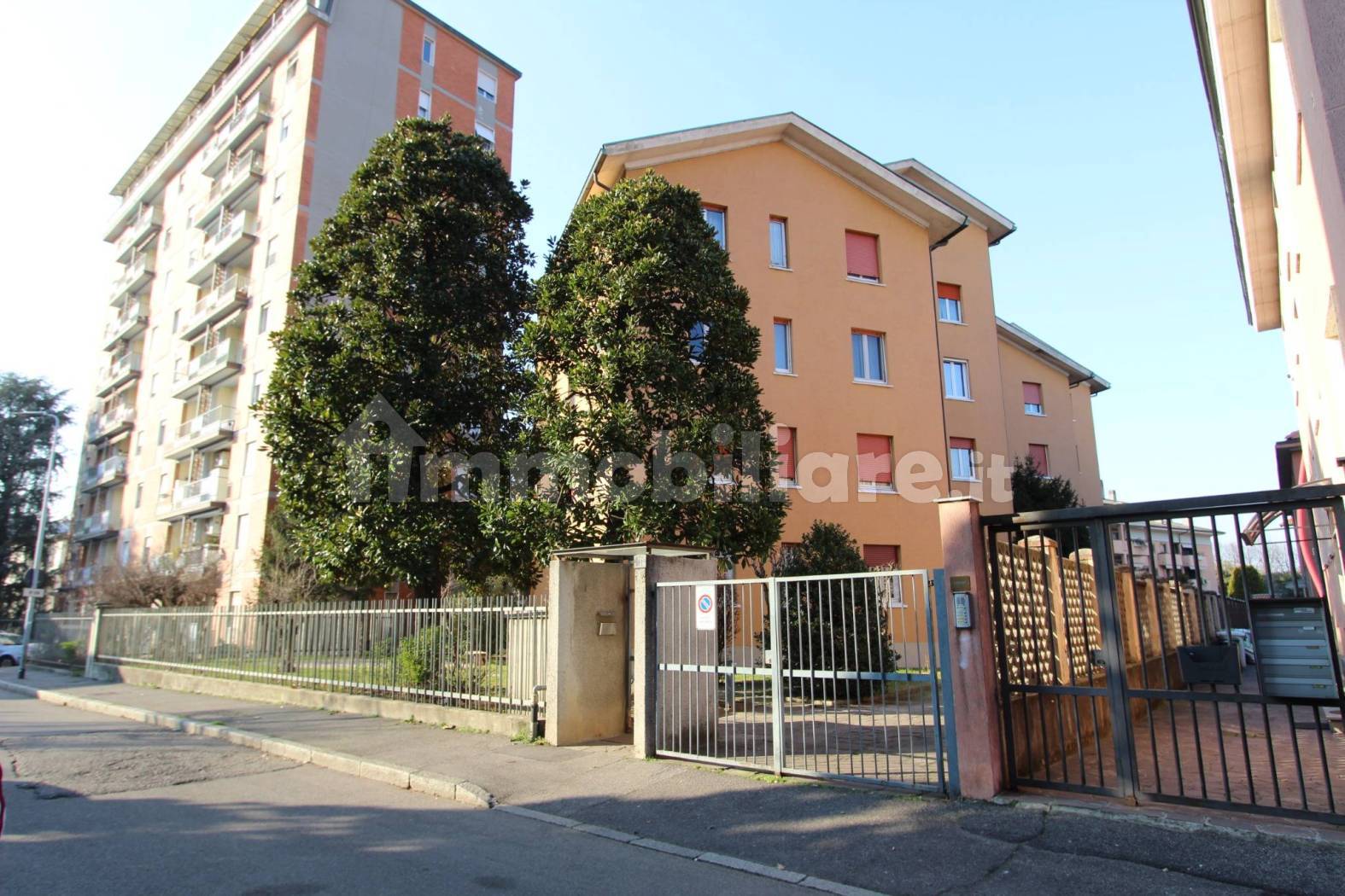 Trilocale via Erba 12, Cusano Milanino