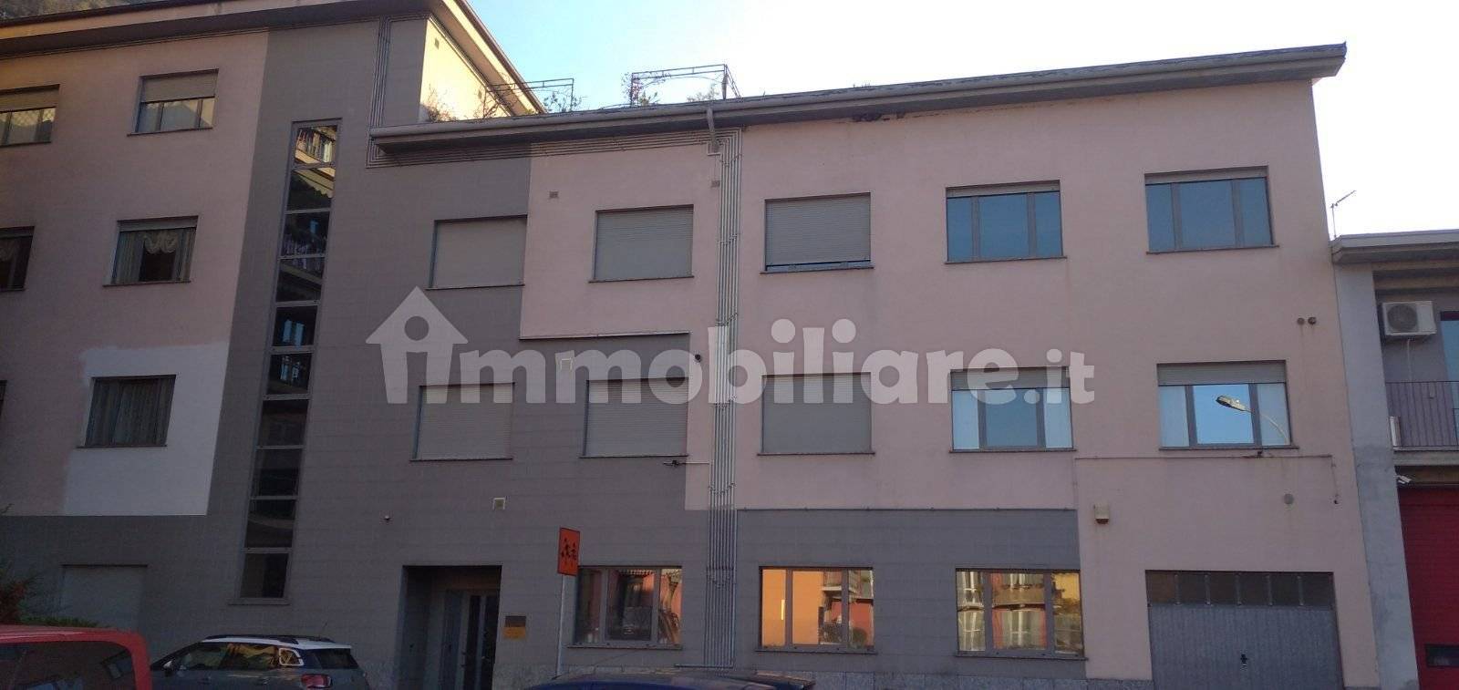 Quadrilocale via Denti 1, Centro, Bellano