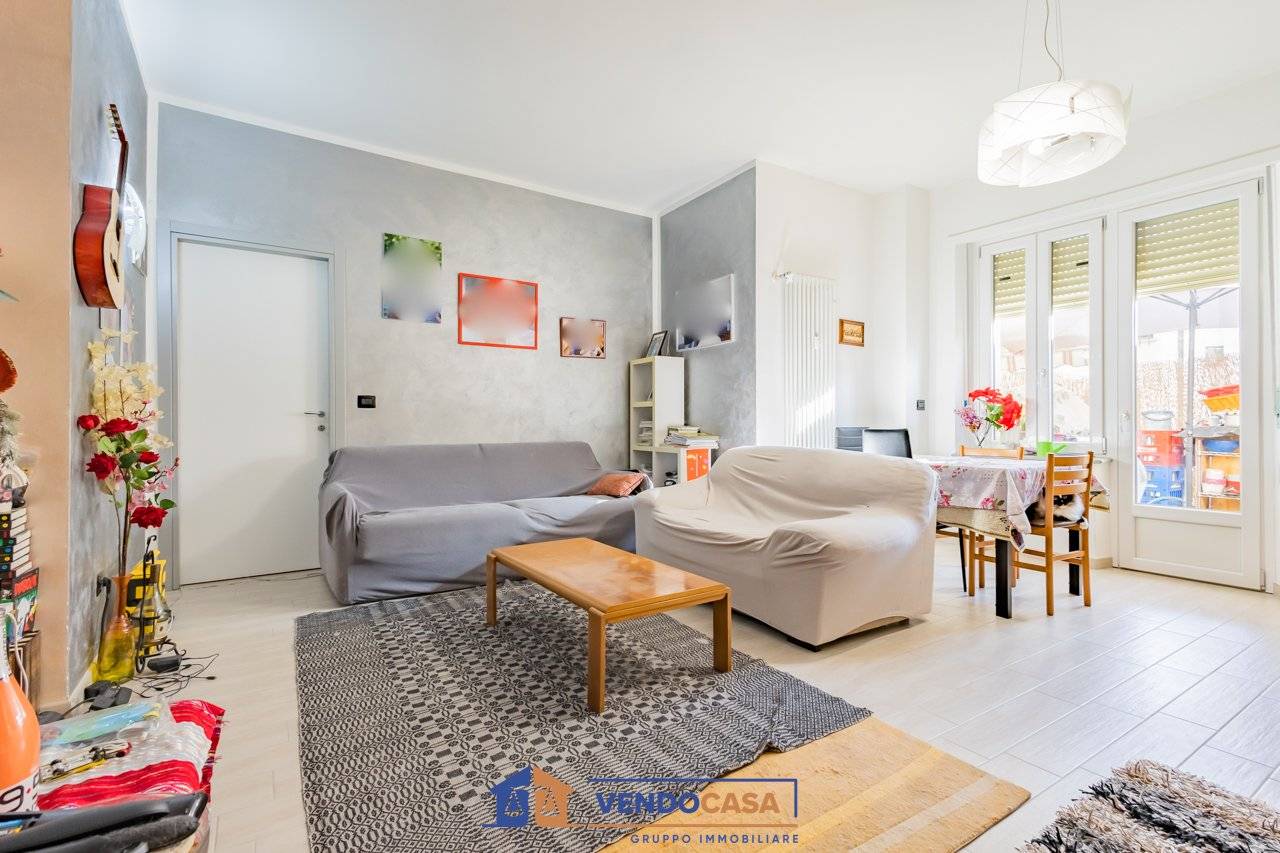 Trilocale via Oddino Barotti 16, Centro, Fossano