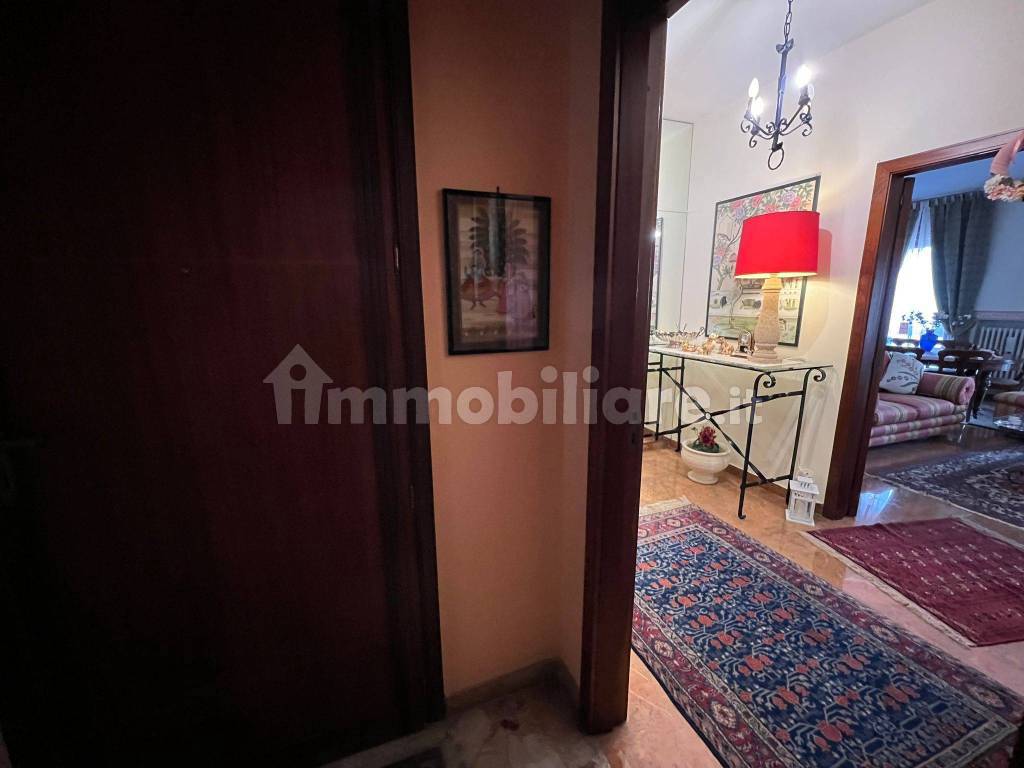 Vendita Appartamento in via Ernesto Simini 24. Lecce. Da ristrutturare ...