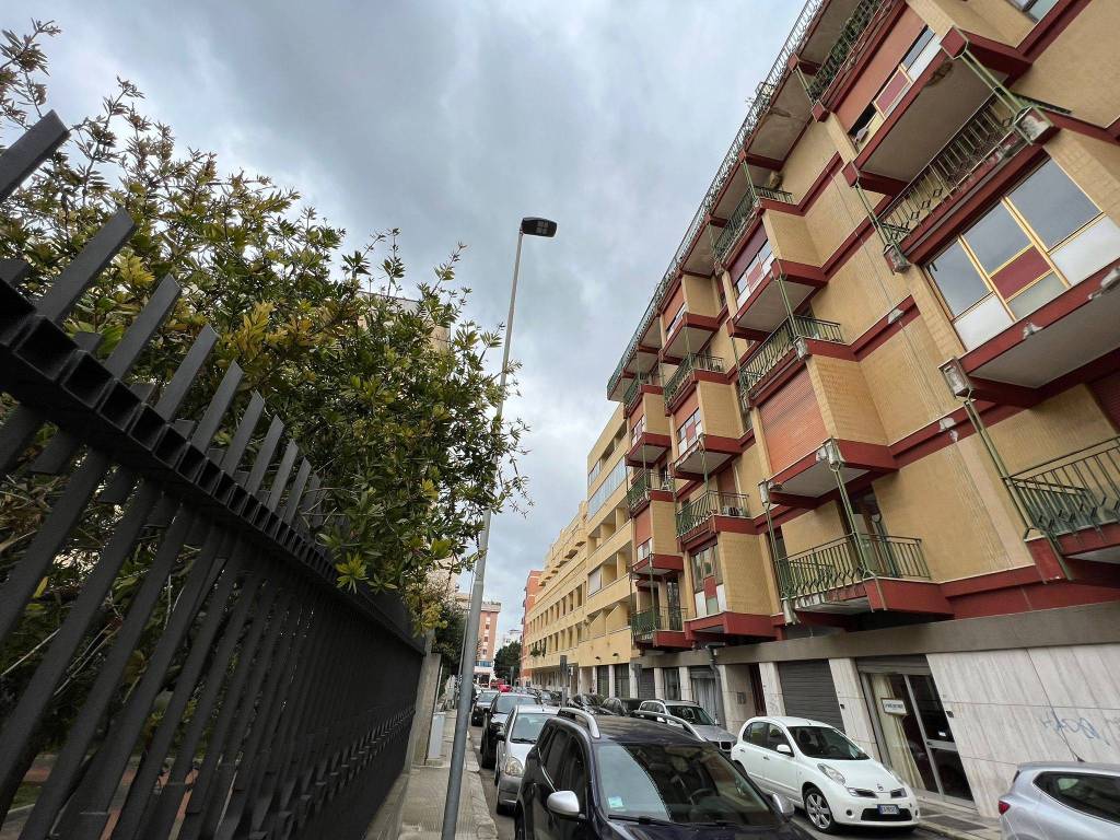 Vendita Appartamento in via Ernesto Simini 24. Lecce. Da ristrutturare ...