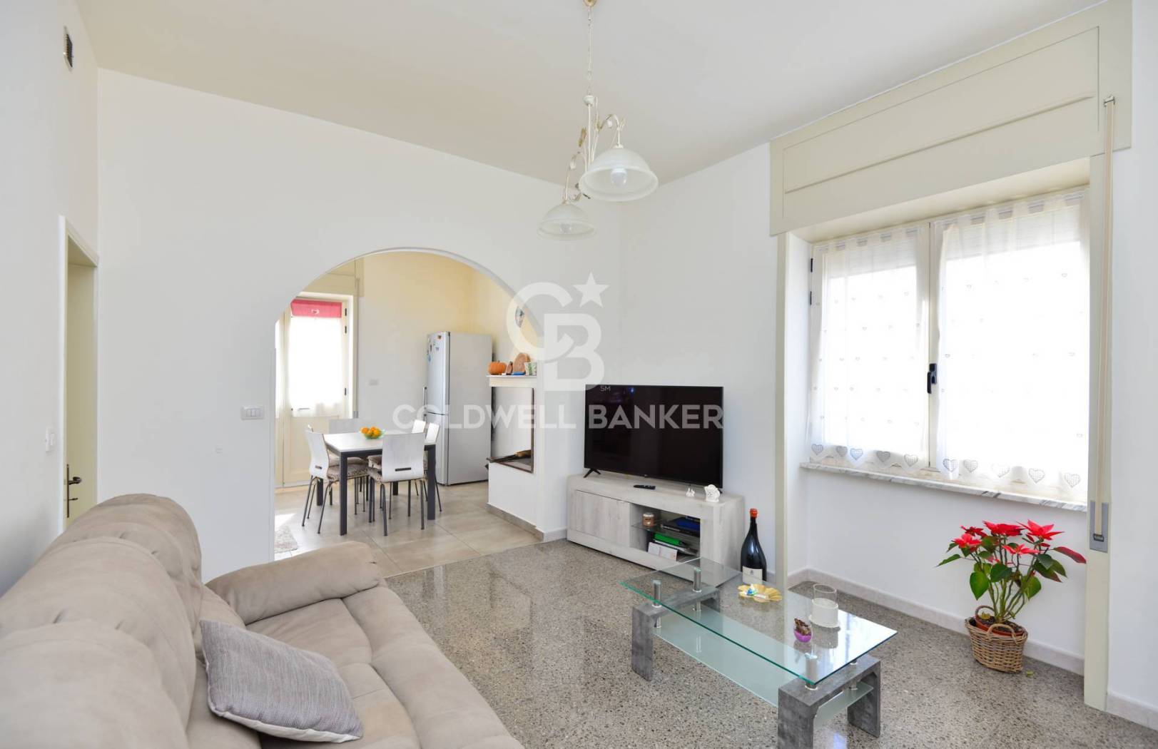 Trilocale via Fratelli Molle angolo via Monsignor Zola, Centro, Ugento