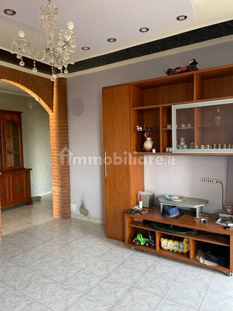 Trilocale via Consorziale 5/d, Centro, Airuno