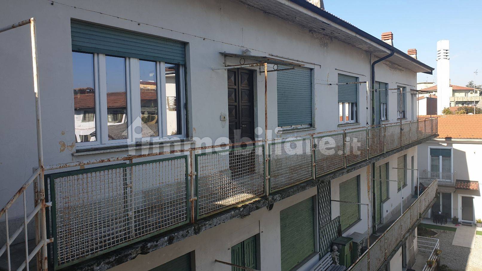 Trilocale corso Roma 10, Centro, Trecate