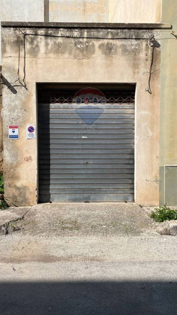 Garage - Box in Vendita