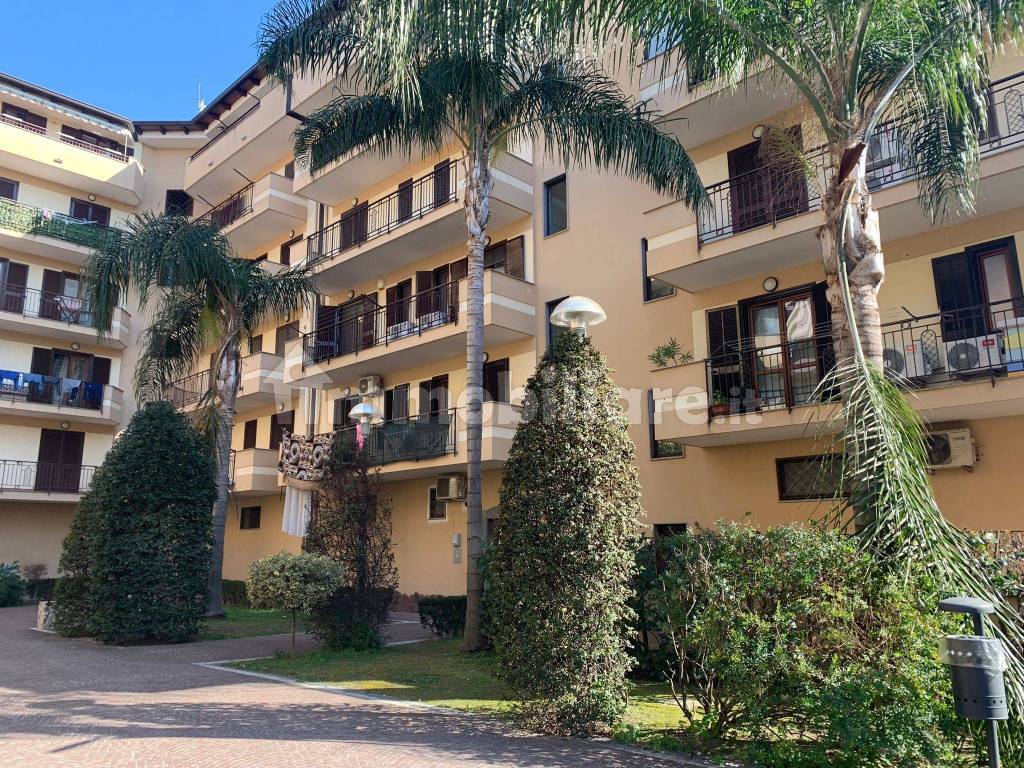 Sale Apartment Orta di Atella. 4-room flat in via Bugnano 70. Good ...