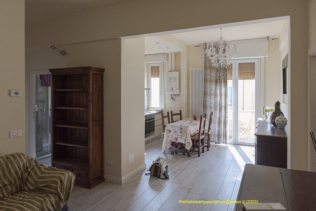 Quadrilocale ottimo stato, quarto piano, Soffiano, Firenze