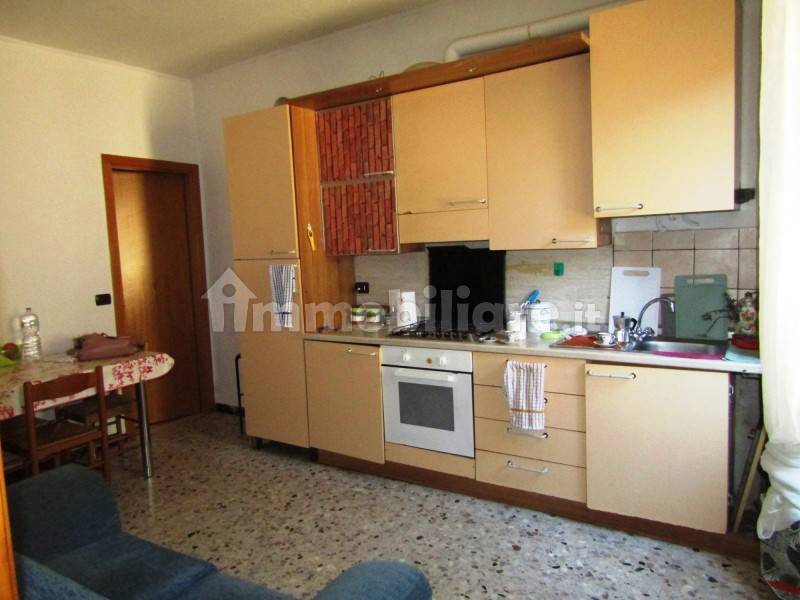 Appartamento via degli Spaldi 2, Centro Storico, Jesi