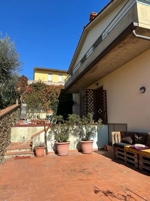 Vendita Villa a schiera in via Jacopo da Strada 4 Greve in Chianti ...