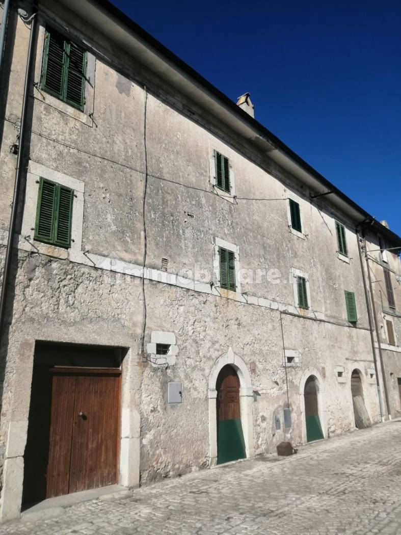 Quadrilocale buono stato, secondo piano, Orvinio