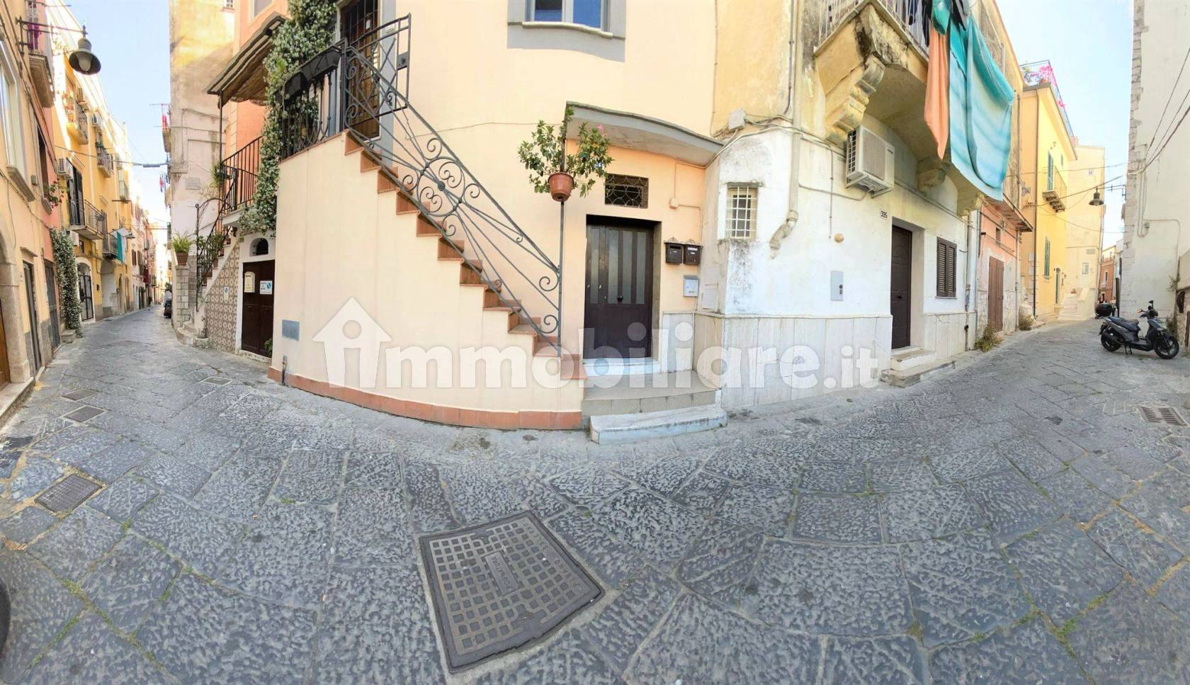 Trilocale via dell'Indipendenza 393, Gaeta