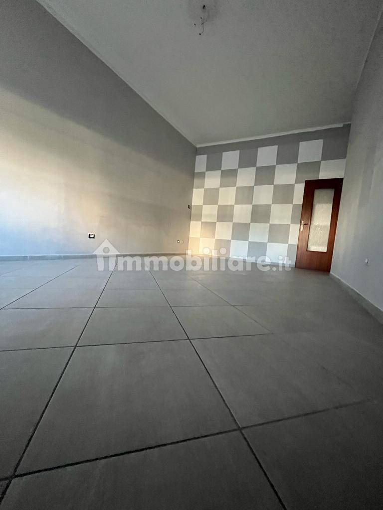 Trilocale buono stato, piano terra, Centro, Viadana