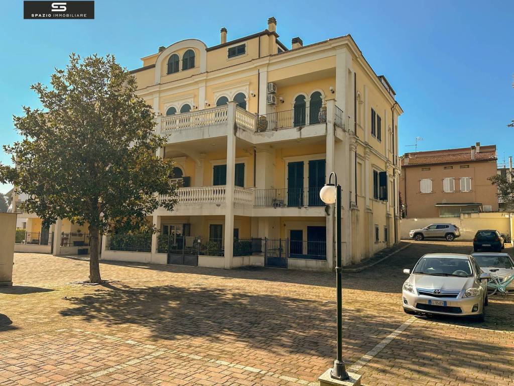 Vendita Appartamento Alba Adriatica. Trilocale in via Roma 66. Ottimo ...