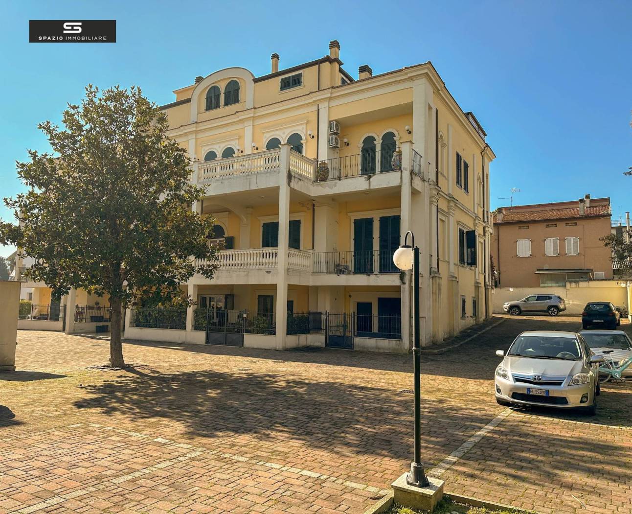 Trilocale via Roma 66, Centro, Alba Adriatica