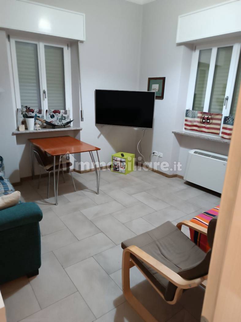 Bilocale via Fulcieri Paolucci de&#x27; Calboli 18, Santa Rita, Novara