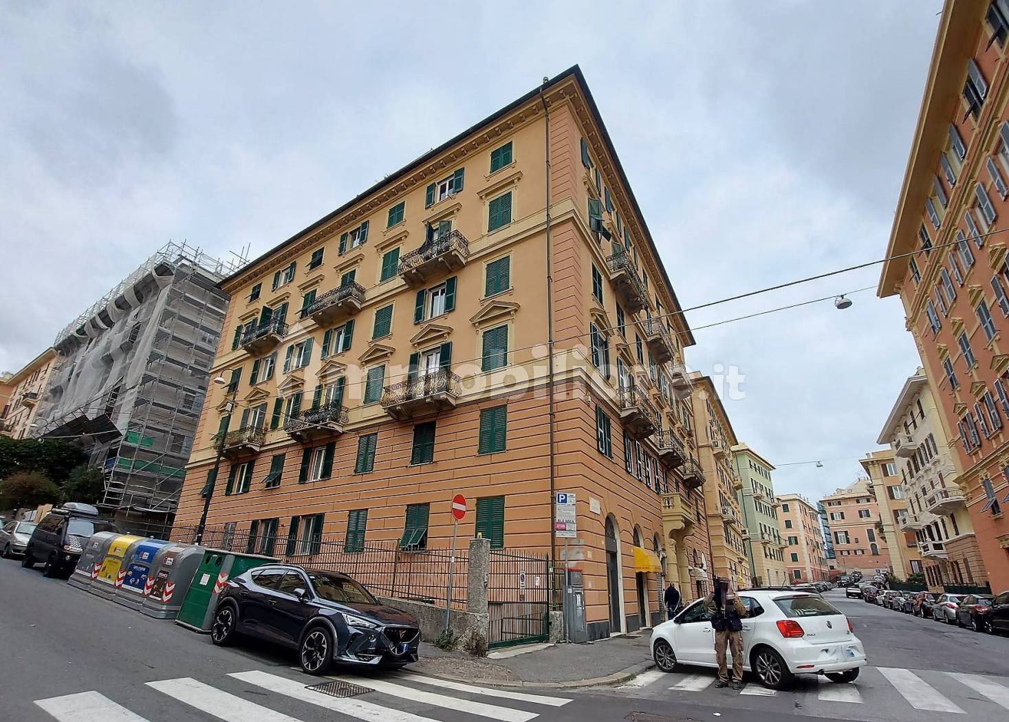 Locale commerciale in Vendita