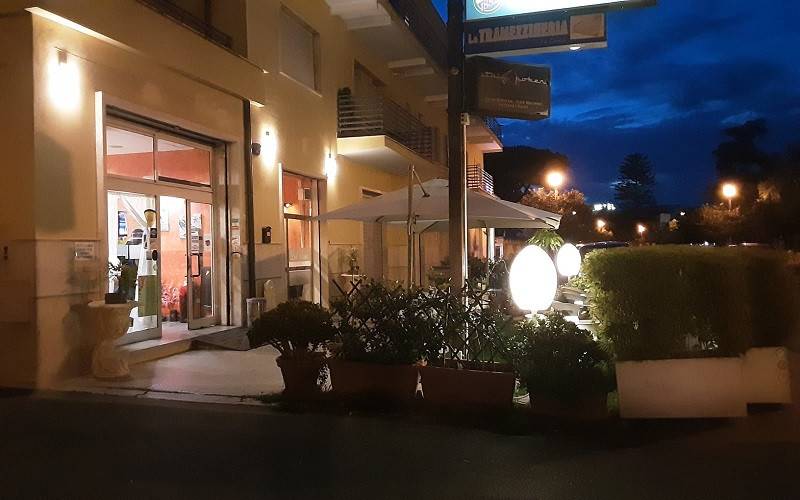 Sala giochi e scommesse in Vendita