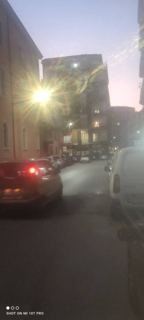 Locale commerciale in Vendita